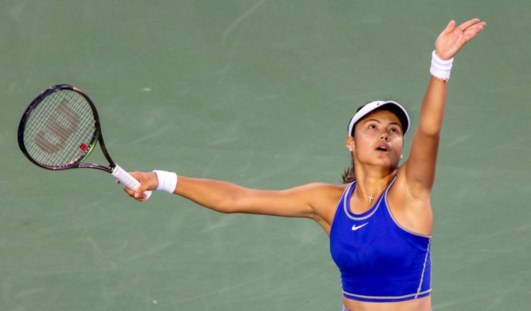 Emma Raducanu shows tremendous grit in comeback win in Auckland