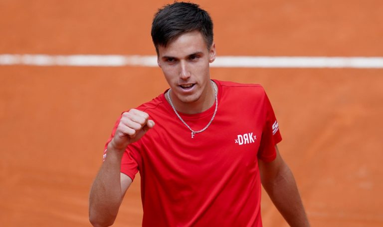 WATCH: Carlos Alcaraz stunned by world number 135 Fabian Marozsan in Rome