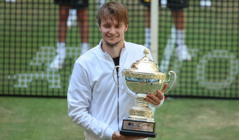 Alexander Bublik dazzles the OWL Arena to win biggest title of his career