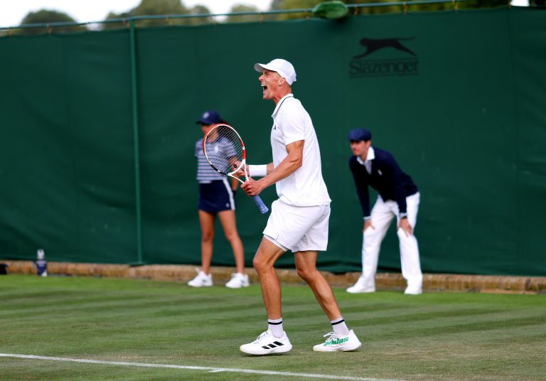British wildcards Jan Choinski and Liam Broady win on brilliant opening ...