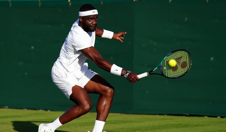 What racket does Frances Tiafoe use?
