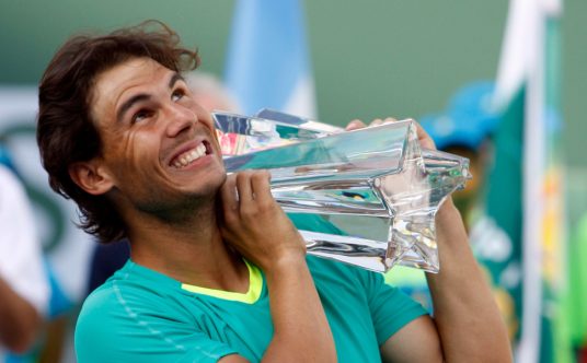 Roger Federer uses brilliant tiger analogy to describe Rafael Nadal